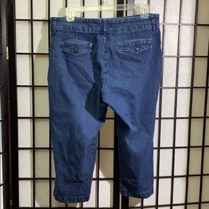 Lee | Pants & Jumpsuits | Lee Natural Fit Jean Capris Size | Poshmark